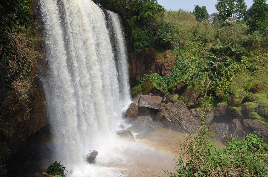 Découvrons le potentiel touristique de la ville de Bafoussam ( vidéo ...